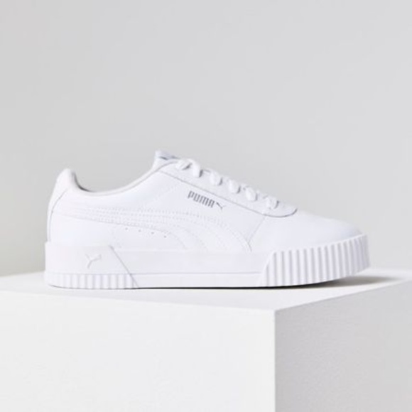 Puma | Shoes | All White Puma Sneaker | Poshmark